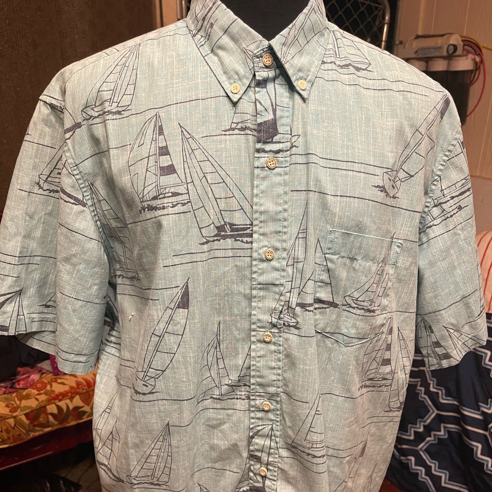 Preowned Reyn Spooner Classic Fit Blue Hawaiian Boat … - Gem